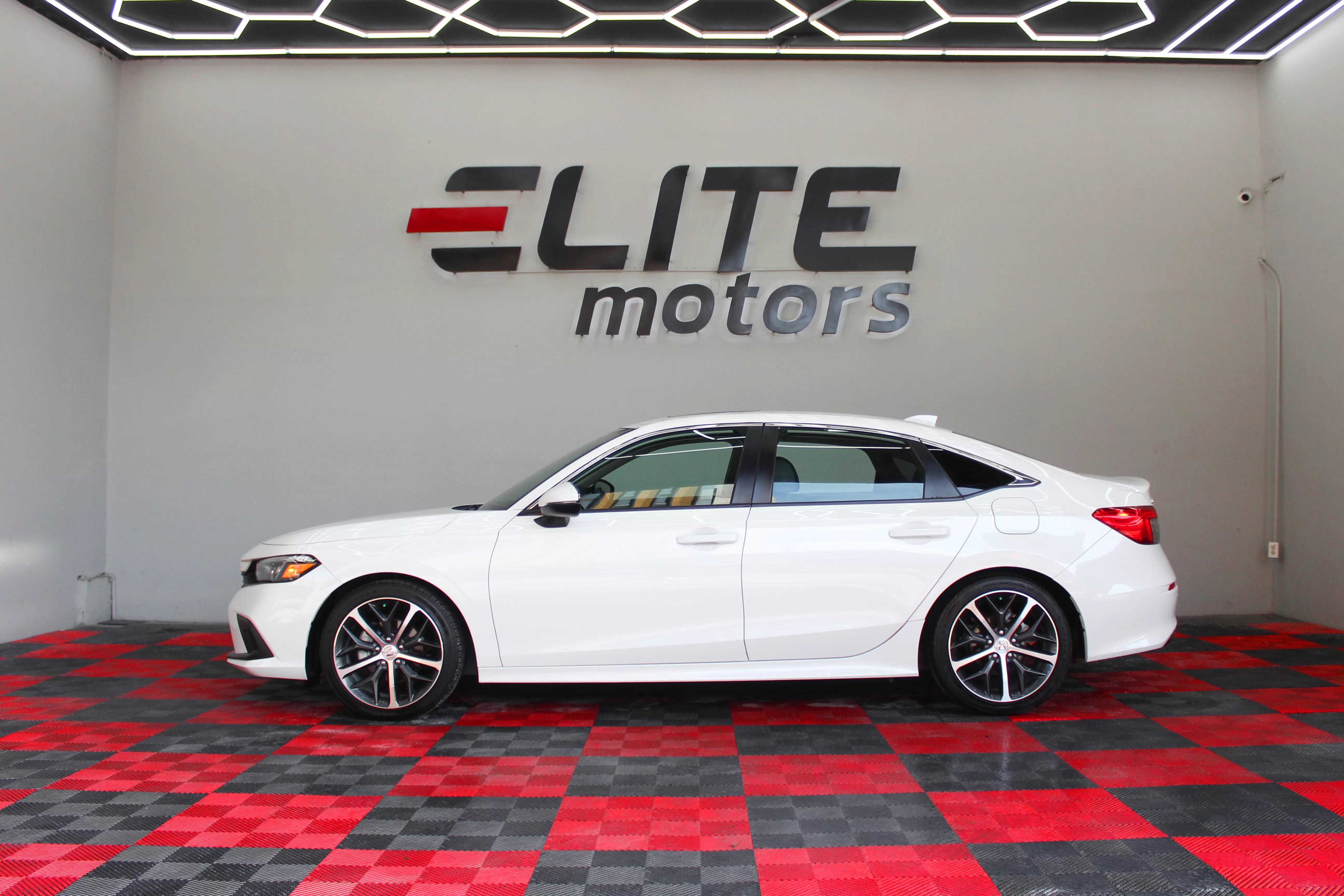 Honda Civic Touring 2024 - Elite Motors